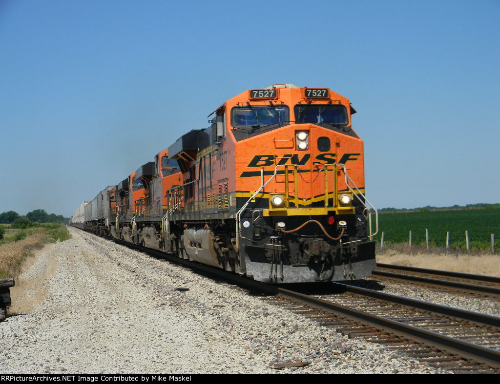 BNSF 7527